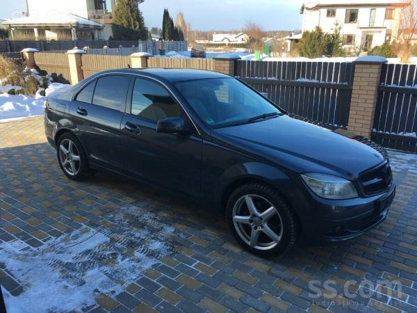Pelēks Mercedes-Benz C 200 2008 Rīga, ar dzinēja tilpumu 2.20 L un nobraukumu 0 tūkst. km par 4800 €, foto 1 vietnē AUTOMOTO.COM.LV