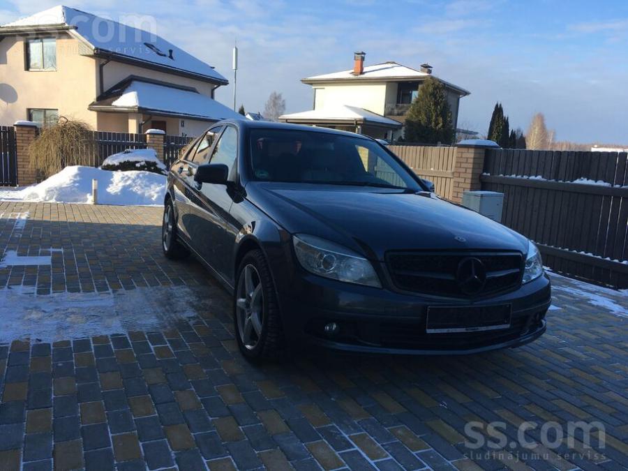 Pelēks Mercedes-Benz C 200 2008 Rīga, ar dzinēja tilpumu 2.20 L un nobraukumu 0 tūkst. km par 4800 €, foto 2 vietnē AUTOMOTO.COM.LV