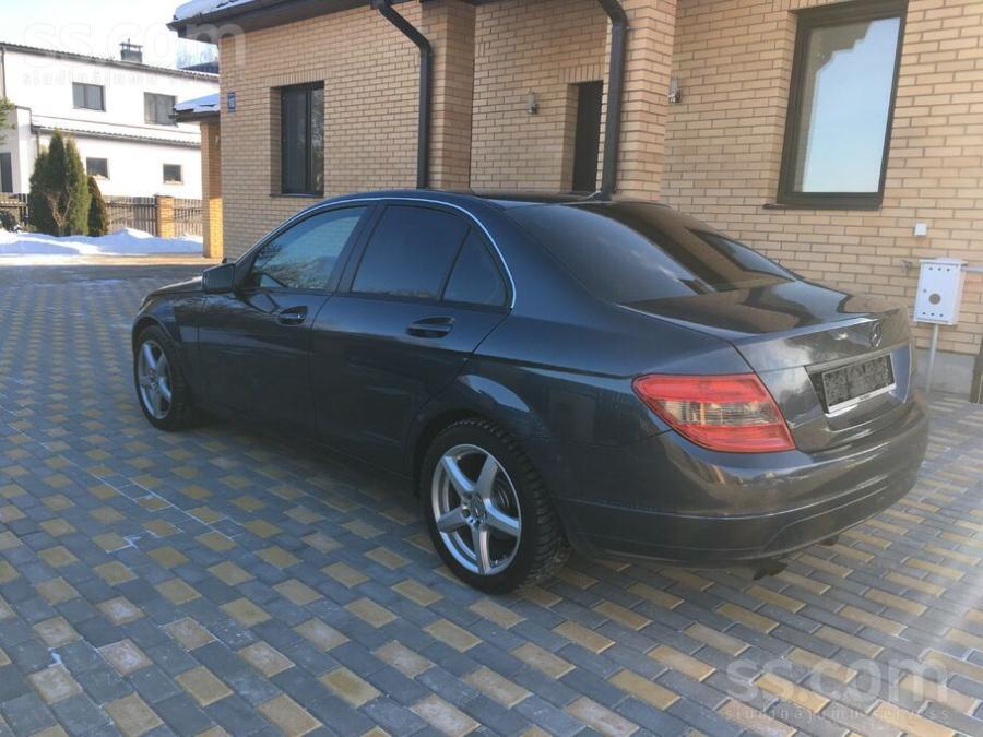 Pelēks Mercedes-Benz C 200 2008 Rīga, ar dzinēja tilpumu 2.20 L un nobraukumu 0 tūkst. km par 4800 €, foto 8 vietnē AUTOMOTO.COM.LV