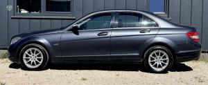 Pelēks Mercedes-Benz C 200 2008 Klaipėda, ar dzinēja tilpumu 2.15 L un nobraukumu 302 tūkst. km par 4300 €, foto 5 vietnē AUTOMOTO.COM.LV