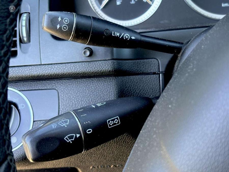 Pelēks Mercedes-Benz C 200 2008 Klaipėda, ar dzinēja tilpumu 2.15 L un nobraukumu 302 tūkst. km par 4150 €, foto 16 vietnē AUTOMOTO.COM.LV