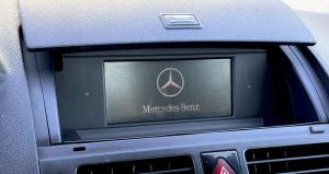 Pelēks Mercedes-Benz C 200 2008 Klaipėda, ar dzinēja tilpumu 2.15 L un nobraukumu 302 tūkst. km par 4150 €, foto 20 vietnē AUTOMOTO.COM.LV