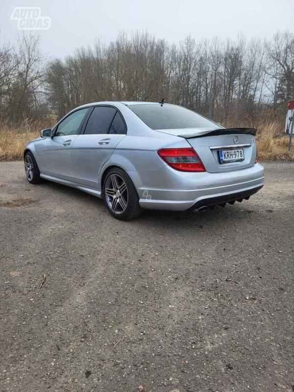 Grey Mercedes-Benz C 200 2009 in Radviliskis, with an engine capacity of 1.10 L and mileage of 242 thousand km for 5500 €, photo 8 on AUTOMOTO.COM.LV