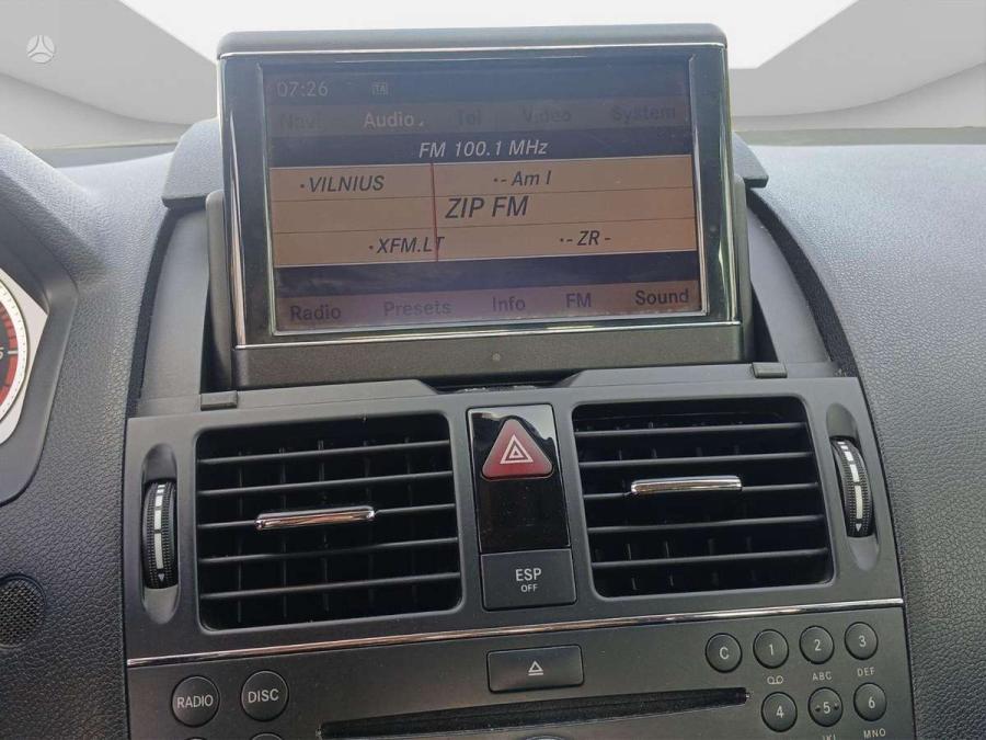 Pelēks Mercedes-Benz C 200 2009 Viļņa, ar dzinēja tilpumu 2.15 L un nobraukumu 286 tūkst. km par 4900 €, foto 11 vietnē AUTOMOTO.COM.LV