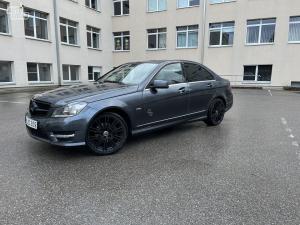 Серый Мерседес Ц 200 2010 в Каунас, объемом двигателя 2.10 л и пробегом 270 тыс. км за 6500 €, фото 9 на AUTOMOTO.COM.LV