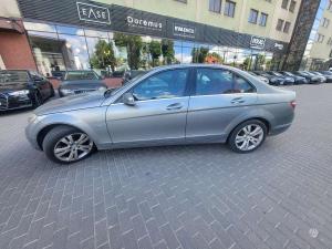 Grey Mercedes-Benz C 200 2010 in Kaunas, with an engine capacity of 2.14 L and mileage of 562 thousand km for 2500 €, photo  on AUTOMOTO.COM.LV