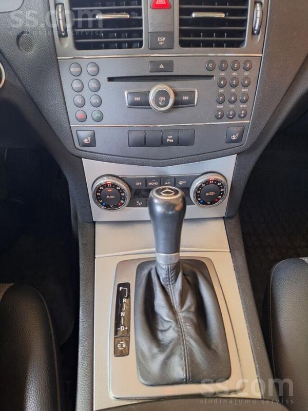 Grey Mercedes-Benz C 200 2010 in Jelgava, with an engine capacity of 2.20 L and mileage of 216 thousand km for 5550 €, photo 10 on AUTOMOTO.COM.LV