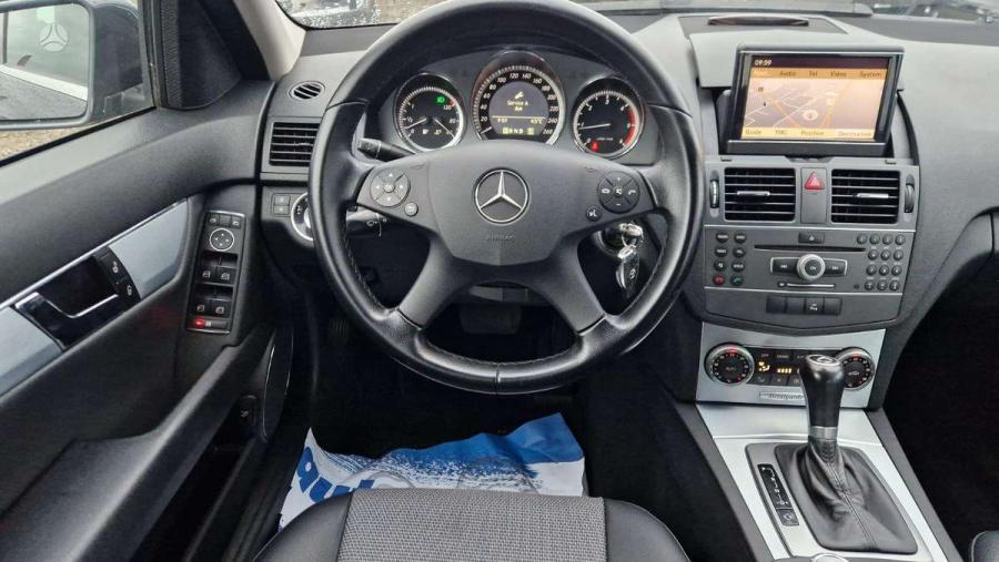 Grey Mercedes-Benz C 200 2011 in Marijampole, with an engine capacity of 2.15 L and mileage of 284 thousand km for 6990 €, photo 13 on AUTOMOTO.COM.LV