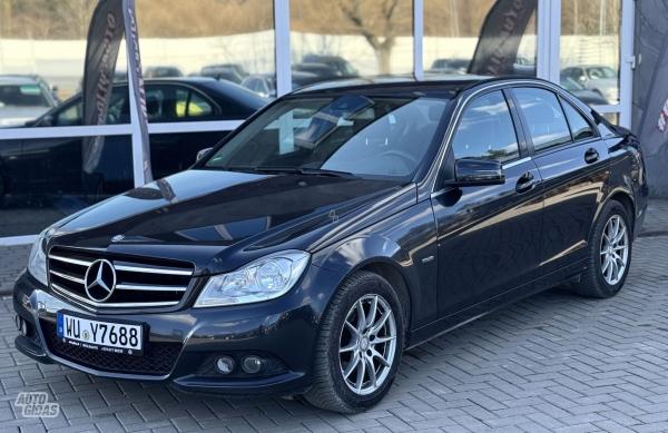 Pelēks Mercedes-Benz C 200 2011 Radviliškis, ar dzinēja tilpumu 2.20 L un nobraukumu 278 tūkst. km par 6650 €, foto 3 vietnē AUTOMOTO.COM.LV