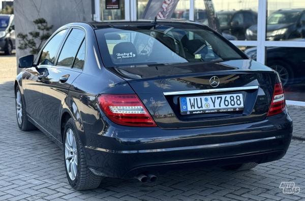 Pelēks Mercedes-Benz C 200 2011 Radviliškis, ar dzinēja tilpumu 2.20 L un nobraukumu 278 tūkst. km par 6650 €, foto 9 vietnē AUTOMOTO.COM.LV
