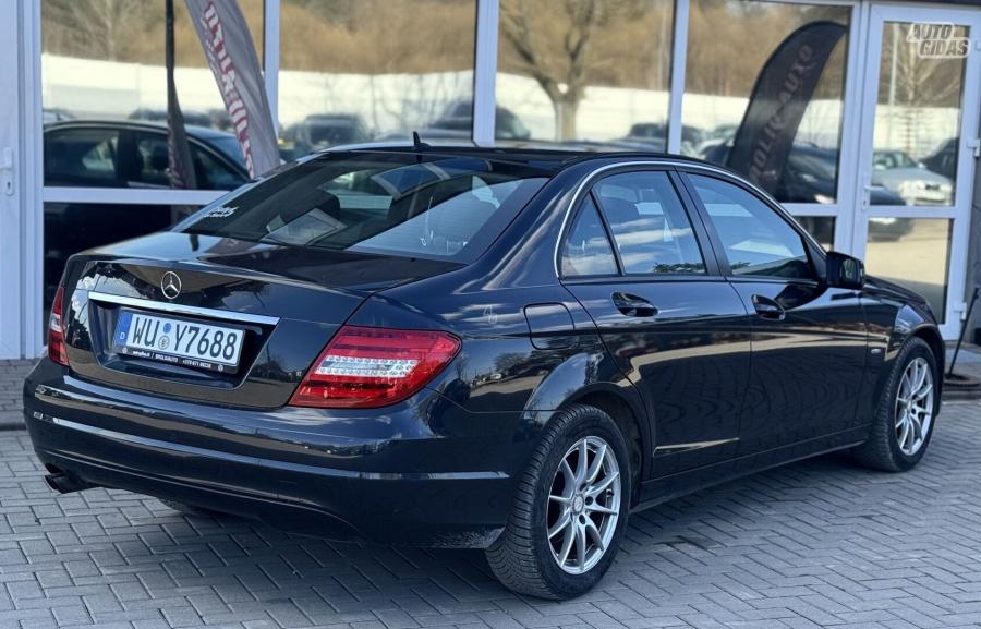 Grey Mercedes-Benz C 200 2011 in Radviliskis, with an engine capacity of 2.20 L and mileage of 278 thousand km for 6650 €, photo 10 on AUTOMOTO.COM.LV