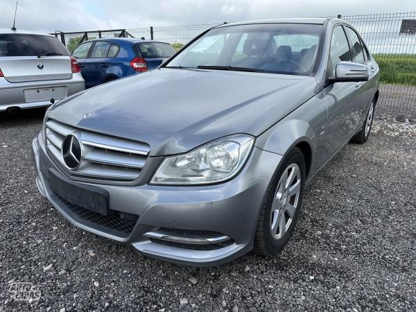 Grey Mercedes-Benz C 200 2011 in Giraite, with an engine capacity of 2.20 L and mileage of 224 thousand km for 4950 €, photo 1 on AUTOMOTO.COM.LV
