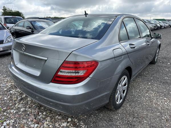 Grey Mercedes-Benz C 200 2011 in Giraite, with an engine capacity of 2.20 L and mileage of 224 thousand km for 4950 €, photo 5 on AUTOMOTO.COM.LV