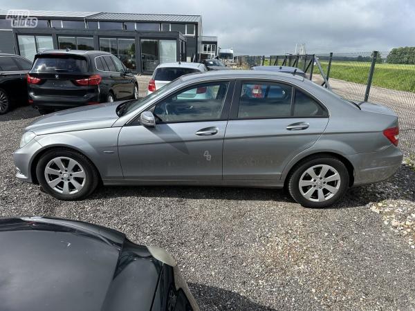 Grey Mercedes-Benz C 200 2011 in Giraite, with an engine capacity of 2.20 L and mileage of 224 thousand km for 4950 €, photo 8 on AUTOMOTO.COM.LV