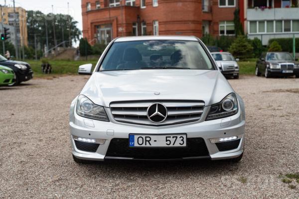 Grey Mercedes-Benz C 200 2011 in Liepaja, with an engine capacity of 2.20 L and mileage of 280 thousand km for 5500 €, photo 3 on AUTOMOTO.COM.LV