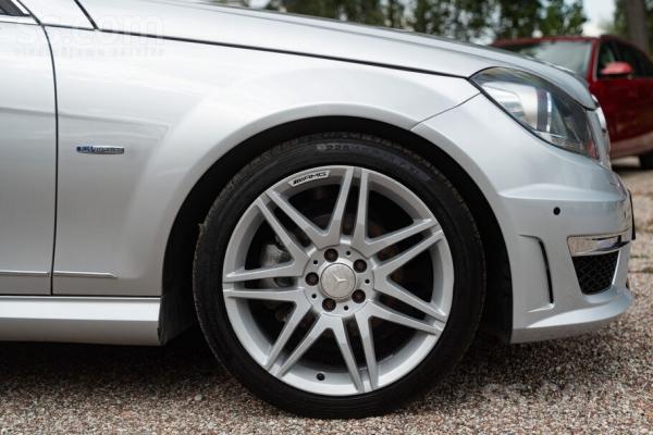 Grey Mercedes-Benz C 200 2011 in Liepaja, with an engine capacity of 2.20 L and mileage of 280 thousand km for 5500 €, photo 10 on AUTOMOTO.COM.LV