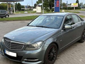 Grey Mercedes-Benz C 200 2011 in Panevezys, with an engine capacity of 2.14 L and mileage of 256 thousand km for 5300 €, photo 5 on AUTOMOTO.COM.LV