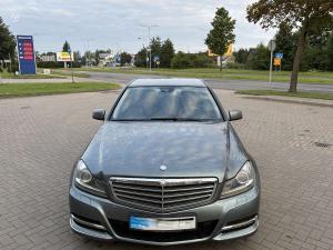 Grey Mercedes-Benz C 200 2011 in Panevezys, with an engine capacity of 2.14 L and mileage of 256 thousand km for 5300 €, photo 7 on AUTOMOTO.COM.LV