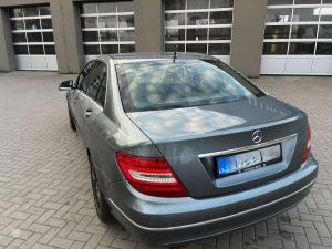 Grey Mercedes-Benz C 200 2011 in Panevezys, with an engine capacity of 2.14 L and mileage of 256 thousand km for 5300 €, photo 8 on AUTOMOTO.COM.LV