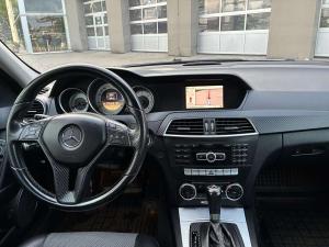 Grey Mercedes-Benz C 200 2011 in Panevezys, with an engine capacity of 2.14 L and mileage of 256 thousand km for 5300 €, photo 11 on AUTOMOTO.COM.LV