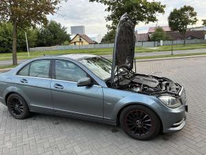 Grey Mercedes-Benz C 200 2011 in Panevezys, with an engine capacity of 2.14 L and mileage of 256 thousand km for 5300 €, photo 18 on AUTOMOTO.COM.LV