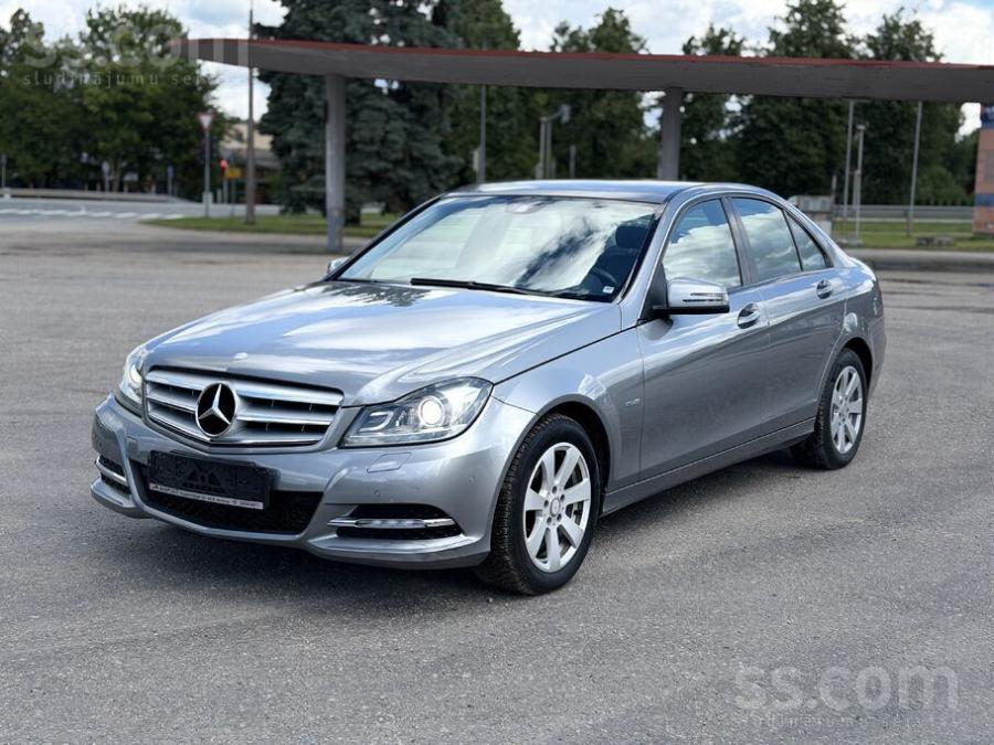 Pelēks Mercedes-Benz C 200 2012 Ogre, ar dzinēja tilpumu 2.20 L un nobraukumu 247 tūkst. km par 7490 €, foto 1 vietnē AUTOMOTO.COM.LV