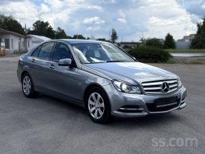 Pelēks Mercedes-Benz C 200 2012 Ogre, ar dzinēja tilpumu 2.20 L un nobraukumu 247 tūkst. km par 7490 €, foto 3 vietnē AUTOMOTO.COM.LV