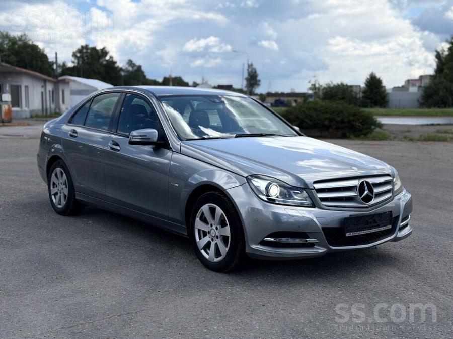 Pelēks Mercedes-Benz C 200 2012 Ogre, ar dzinēja tilpumu 2.20 L un nobraukumu 247 tūkst. km par 7490 €, foto 3 vietnē AUTOMOTO.COM.LV
