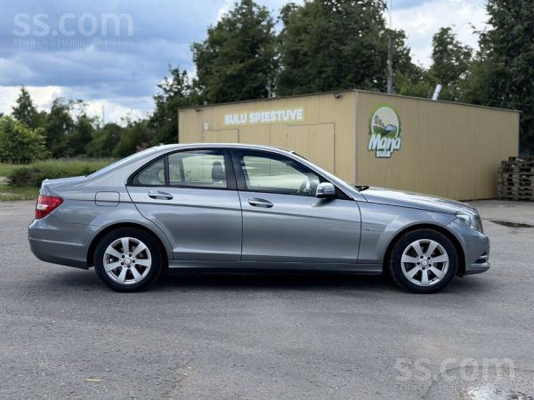 Grey Mercedes-Benz C 200 2012 in Ogre, with an engine capacity of 2.20 L and mileage of 247 thousand km for 7490 €, photo 3 on AUTOMOTO.COM.LV
