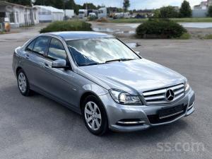 Pelēks Mercedes-Benz C 200 2012 Ogre, ar dzinēja tilpumu 2.20 L un nobraukumu 247 tūkst. km par 7490 €, foto 10 vietnē AUTOMOTO.COM.LV