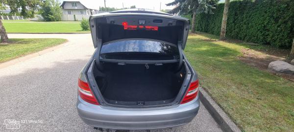 Grey Mercedes-Benz C 200 2013 in Kedainiai, with an engine capacity of 2.10 L and mileage of 231 thousand km for 6199 €, photo 9 on AUTOMOTO.COM.LV