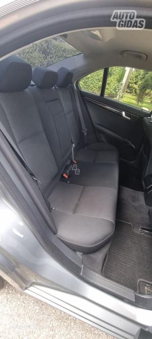 Pelēks Mercedes-Benz C 200 2013 Kėdainiai, ar dzinēja tilpumu 2.10 L un nobraukumu 231 tūkst. km par 6199 €, foto 15 vietnē AUTOMOTO.COM.LV