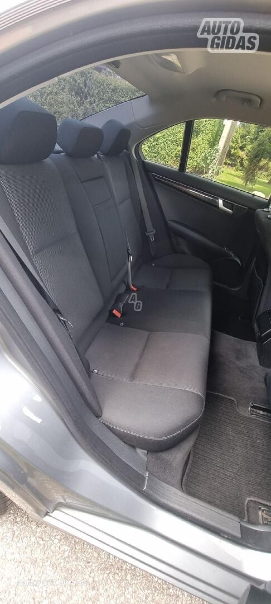 Pelēks Mercedes-Benz C 200 2013 Kėdainiai, ar dzinēja tilpumu 2.10 L un nobraukumu 231 tūkst. km par 6199 €, foto 15 vietnē AUTOMOTO.COM.LV