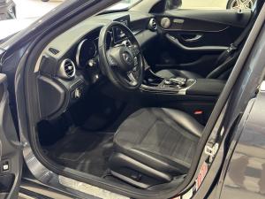 Pelēks Mercedes-Benz C 200 2014 Rīga, ar dzinēja tilpumu 2.00 L un nobraukumu 179 tūkst. km par 13990 €, foto 9 vietnē AUTOMOTO.COM.LV