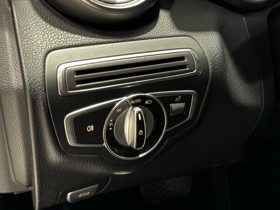 Pelēks Mercedes-Benz C 200 2014 Rīga, ar dzinēja tilpumu 2.00 L un nobraukumu 179 tūkst. km par 13990 €, foto 25 vietnē AUTOMOTO.COM.LV