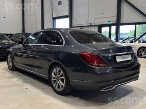 Grey Mercedes-Benz C 200 2014 in Riga, with an engine capacity of 2.00 L and mileage of 179 thousand km for 13990 €, photo 5 on AUTOMOTO.COM.LV