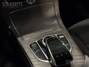 Grey Mercedes-Benz C 200 2014 in Riga, with an engine capacity of 2.00 L and mileage of 179 thousand km for 13990 €, photo 23 on AUTOMOTO.COM.LV