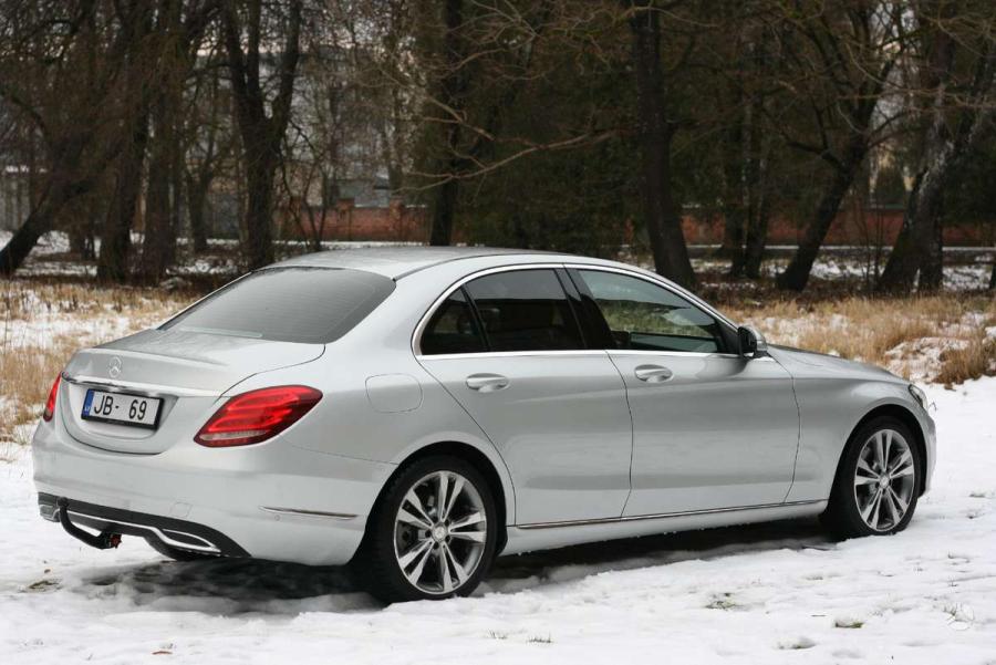 Pelēks Mercedes-Benz C 200 2015 Jelgava, ar dzinēja tilpumu 1.60 L un nobraukumu 227 tūkst. km par 12200 €, foto 5 vietnē AUTOMOTO.COM.LV