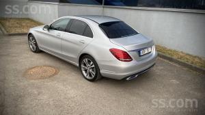 Серый Мерседес Ц 200 2015 в Рига, объемом двигателя 1.60 л и пробегом 234 тыс. км за 11550 €, фото 8 на AUTOMOTO.COM.LV