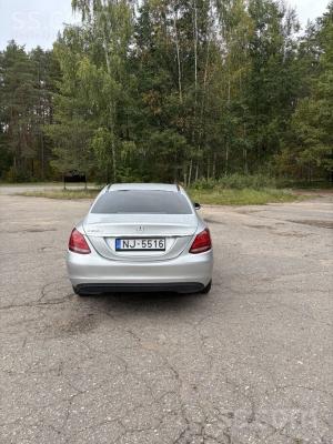 Grey Mercedes-Benz C 200 2015 in Jurmala, with an engine capacity of 1.60 L and mileage of 300 thousand km for 9200 €, photo 5 on AUTOMOTO.COM.LV