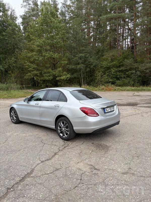 Grey Mercedes-Benz C 200 2015 in Jurmala, with an engine capacity of 1.60 L and mileage of 300 thousand km for 9200 €, photo 6 on AUTOMOTO.COM.LV