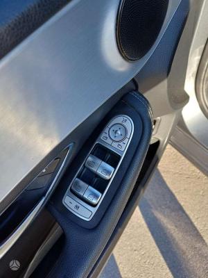 Grey Mercedes-Benz C 200 2017 in Taurage, with an engine capacity of 1.60 L and mileage of 168 thousand km for 12700 €, photo 8 on AUTOMOTO.COM.LV