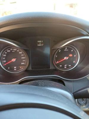 Grey Mercedes-Benz C 200 2017 in Taurage, with an engine capacity of 1.60 L and mileage of 168 thousand km for 12700 €, photo 12 on AUTOMOTO.COM.LV