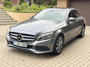 Grey Mercedes-Benz C 200 2017 in Vilnius, with an engine capacity of 2.20 L and mileage of 105 thousand km for 18500 €, photo 5 on AUTOMOTO.COM.LV