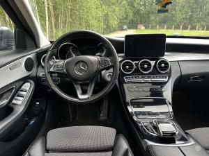 Grey Mercedes-Benz C 200 2017 in Vilnius, with an engine capacity of 2.20 L and mileage of 105 thousand km for 18500 €, photo 9 on AUTOMOTO.COM.LV