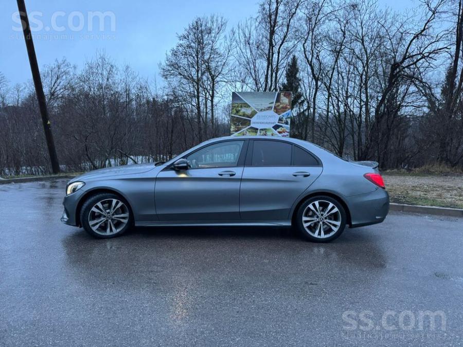 Grey Mercedes-Benz C 200 2018 in Liepaja, with an engine capacity of 2.20 L and mileage of 167 thousand km for 49900 €, photo 5 on AUTOMOTO.COM.LV