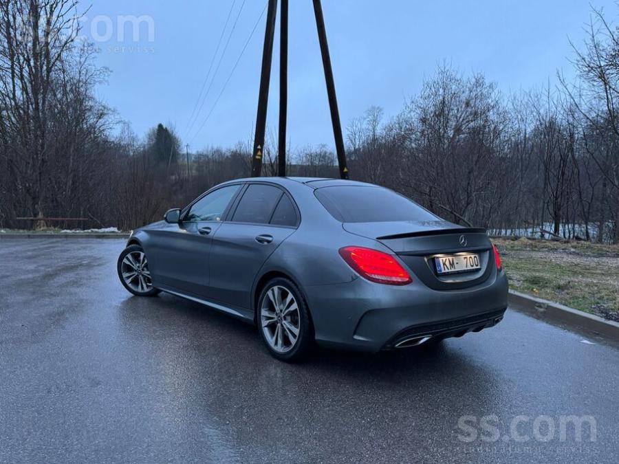 Grey Mercedes-Benz C 200 2018 in Liepaja, with an engine capacity of 2.20 L and mileage of 167 thousand km for 49900 €, photo 6 on AUTOMOTO.COM.LV