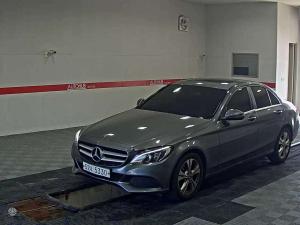 Grey Mercedes-Benz C 200 2018 in Kaunas, with an engine capacity of 1.60 L and mileage of 134 thousand km for 15300 €, photo  on AUTOMOTO.COM.LV