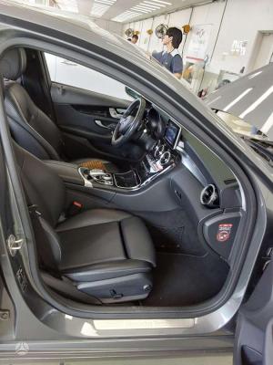Grey Mercedes-Benz C 200 2018 in Kaunas, with an engine capacity of 1.60 L and mileage of 134 thousand km for 15300 €, photo 9 on AUTOMOTO.COM.LV