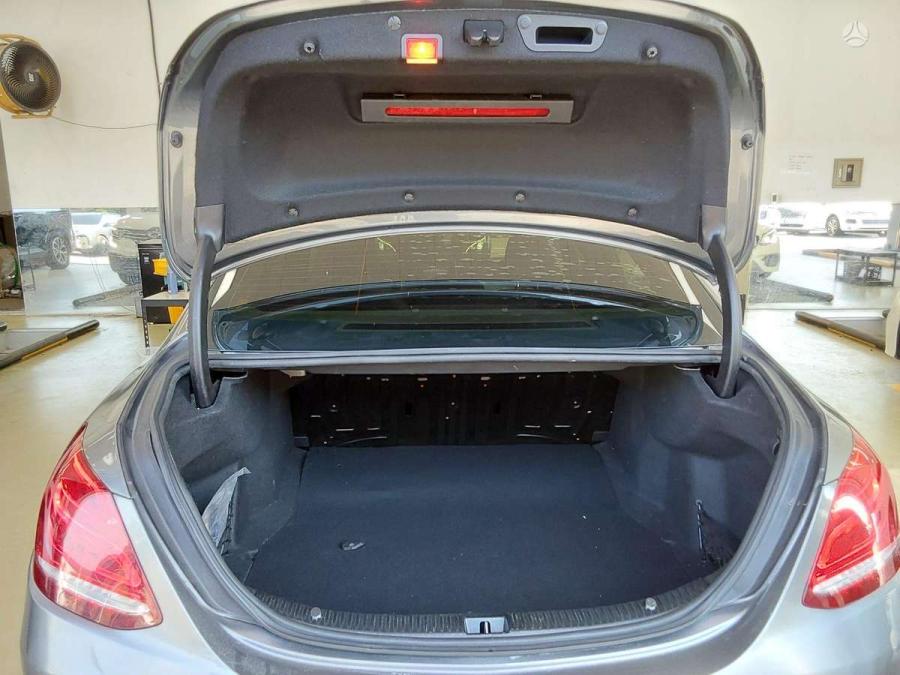 Grey Mercedes-Benz C 200 2018 in Kaunas, with an engine capacity of 1.60 L and mileage of 134 thousand km for 15300 €, photo 12 on AUTOMOTO.COM.LV